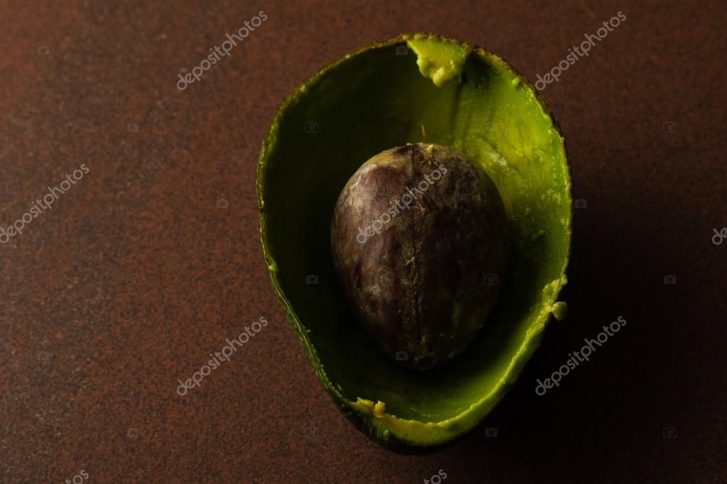 Avocado peel with seed — Stock Photo © furo_felix #85473952
