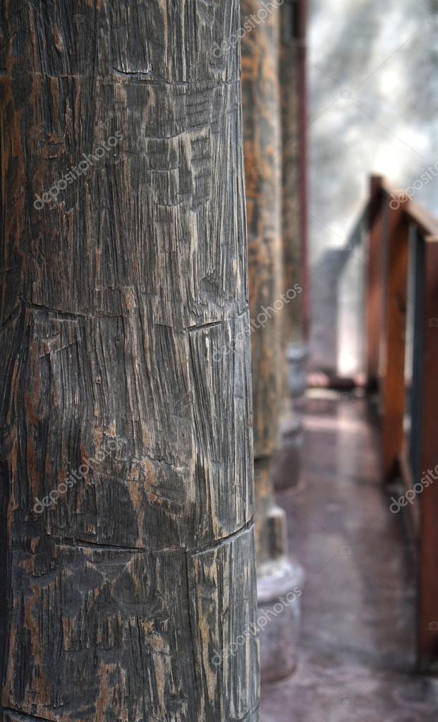 Wood column texture | Old rustic wood column texture architecture ...