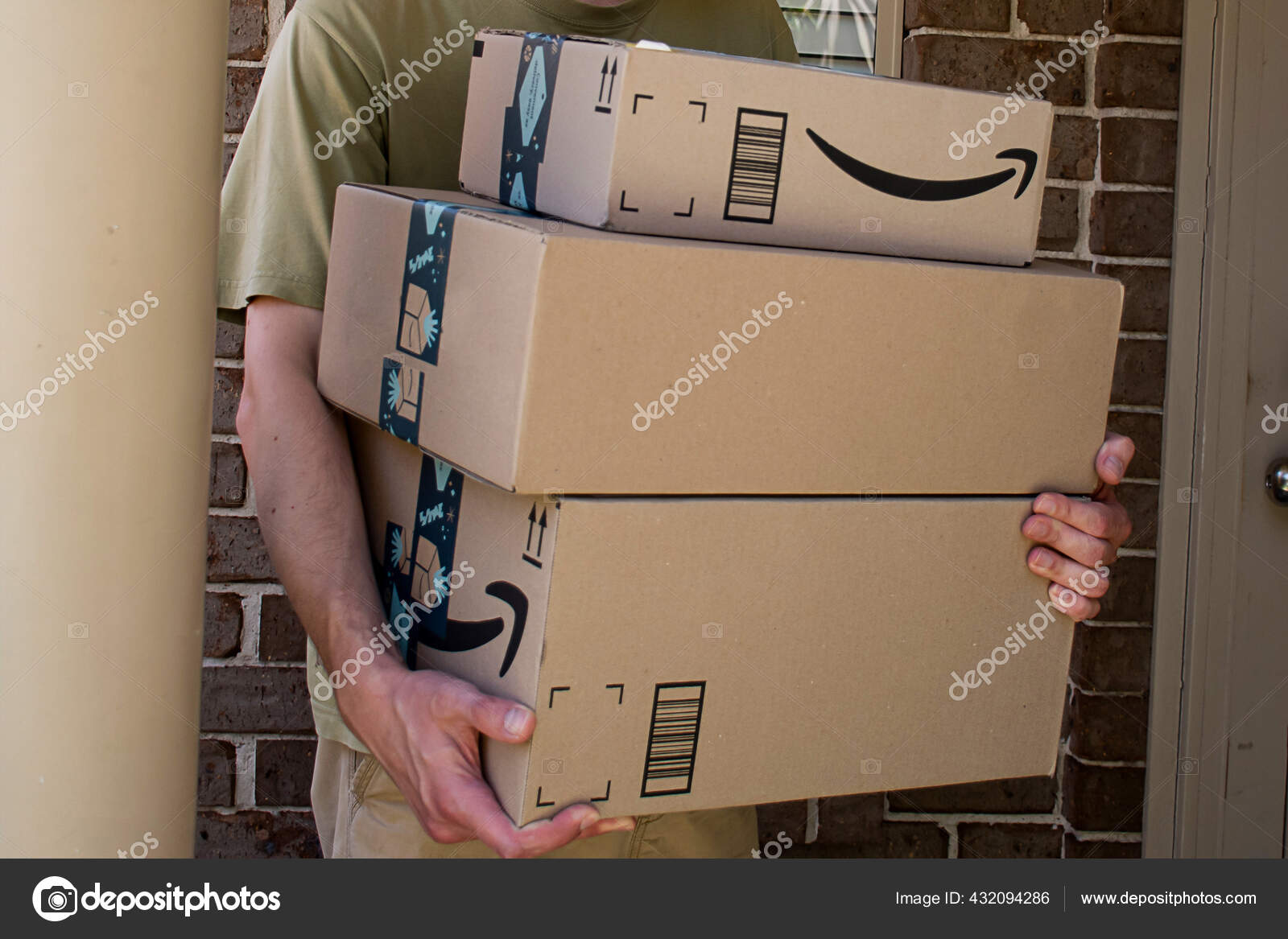 Sydney Australia 2020 Amazon Prime Boxes Envelopes Delivered Front Door ...