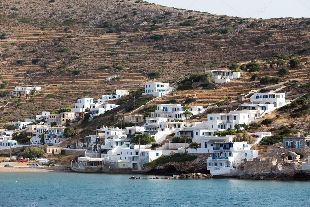 Classic village with white houses in the island of Ios, Cyclades ...
