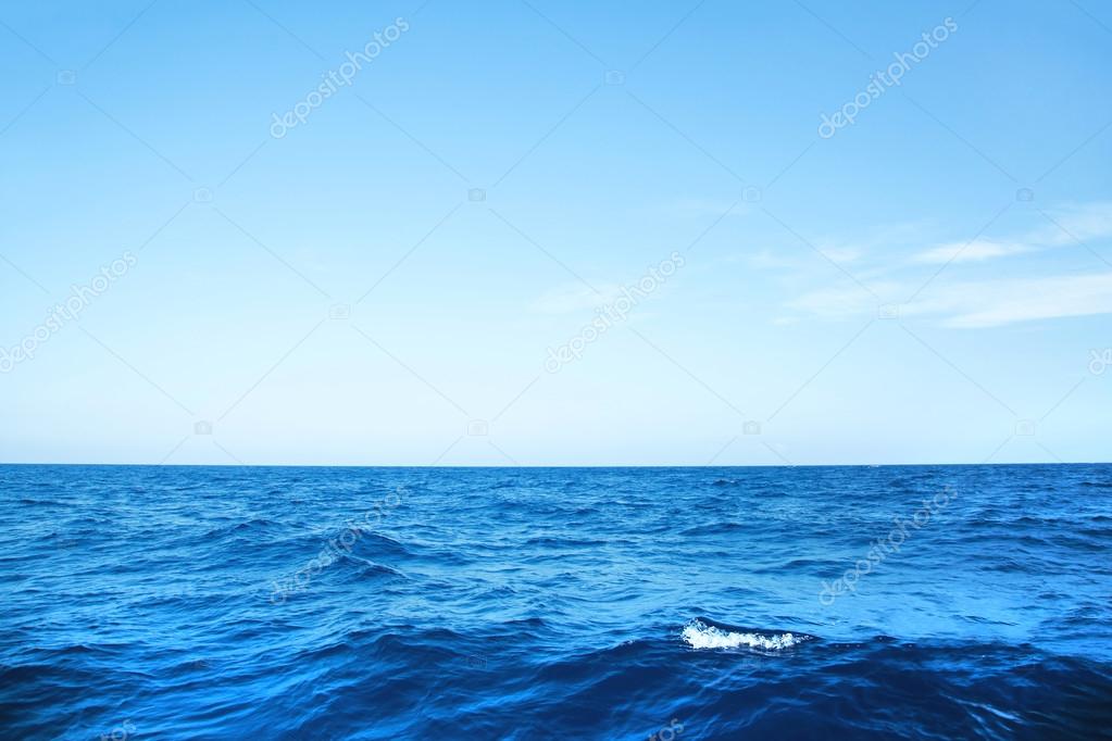 Blue ocean background with horizon on the deep blue sea. — Stock Photo ...
