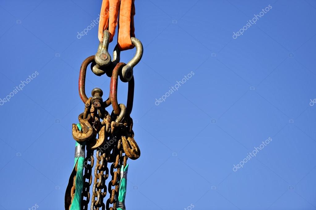 Heavy duty industrial chain Stock Photo by ©roibu 95804380
