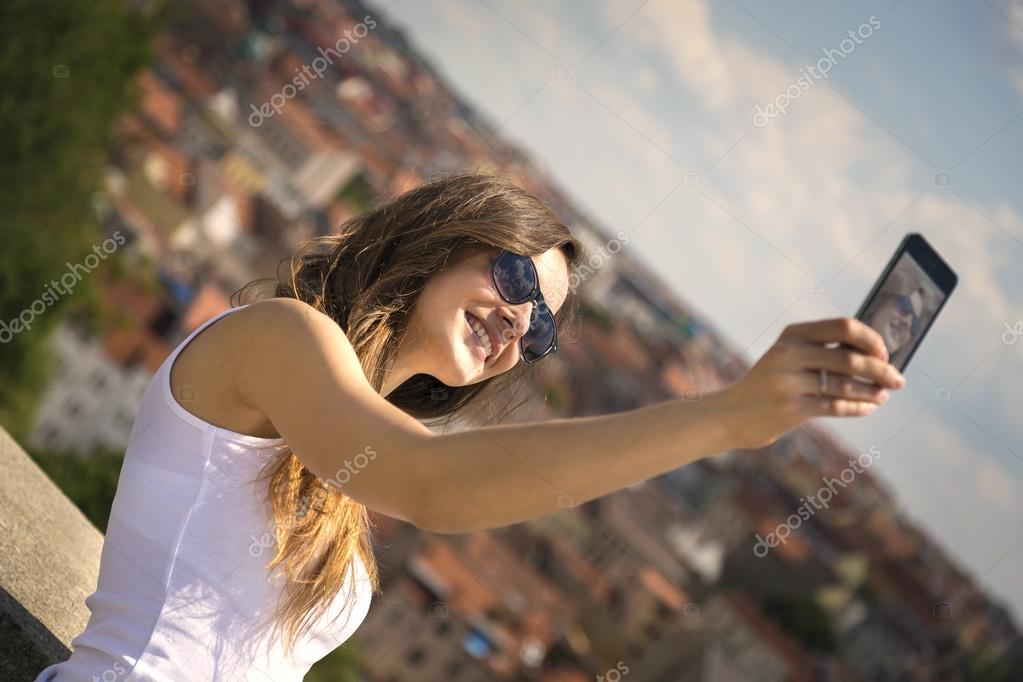 Portrait of a beautiful young tourist woman — Stock Photo © Ondrooo ... Portrait of a beautiful young tourist woman — Stock Photo © Ondrooo ...