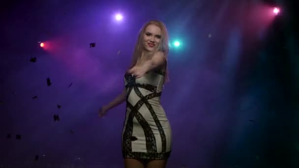 Sexy Girl In Short Dress Dancing And Whirling At Party — Stock Video © Kinomasterdnepr 111596484