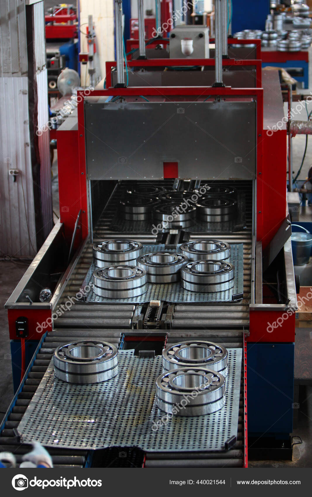 Conveyor Ready Made Bearings Production Preparation Bearings Storage ...