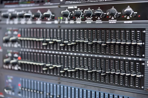 Muro de sonido fotos de stock, imágenes de Muro de sonido sin royalties ...