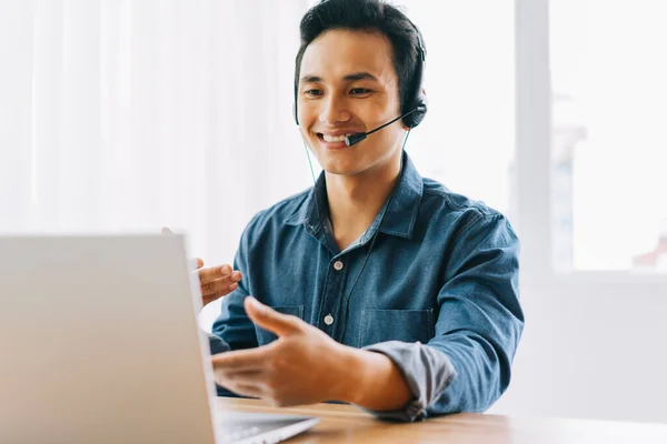 Filipino Call Center Agents
