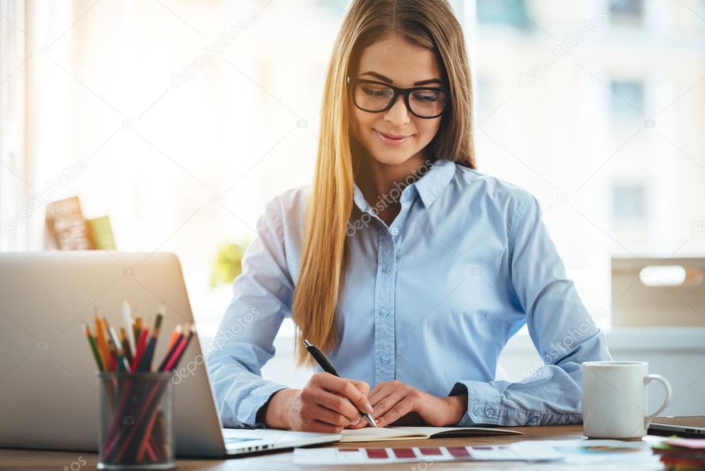 Beautiful Women In The Workplace