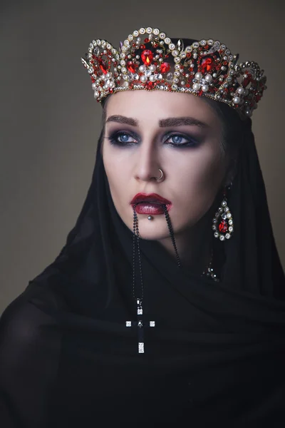 Black queen throne Stock Photos, Royalty Free Black queen throne Images ...