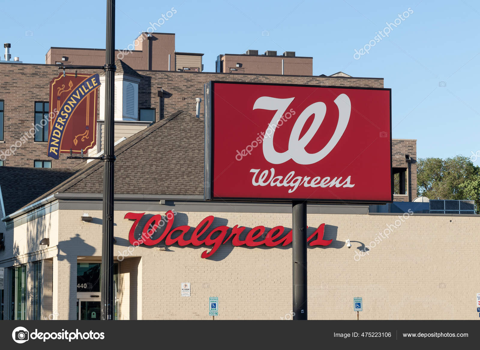 Chicago Circa May 2021 Walgreens Retail Location Walgreens Operates ...
