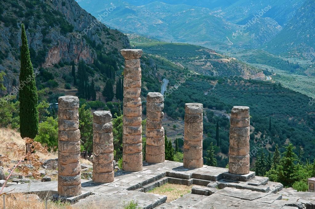 Columnas del Templo Apolo en Delfos, Grecia 2022