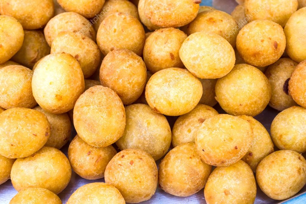 Bolas de camote frito profunda, postre Tailandés — Fotos de Stock ...