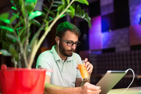 Get connected Stock Photos, Royalty Free Get connected Images ...