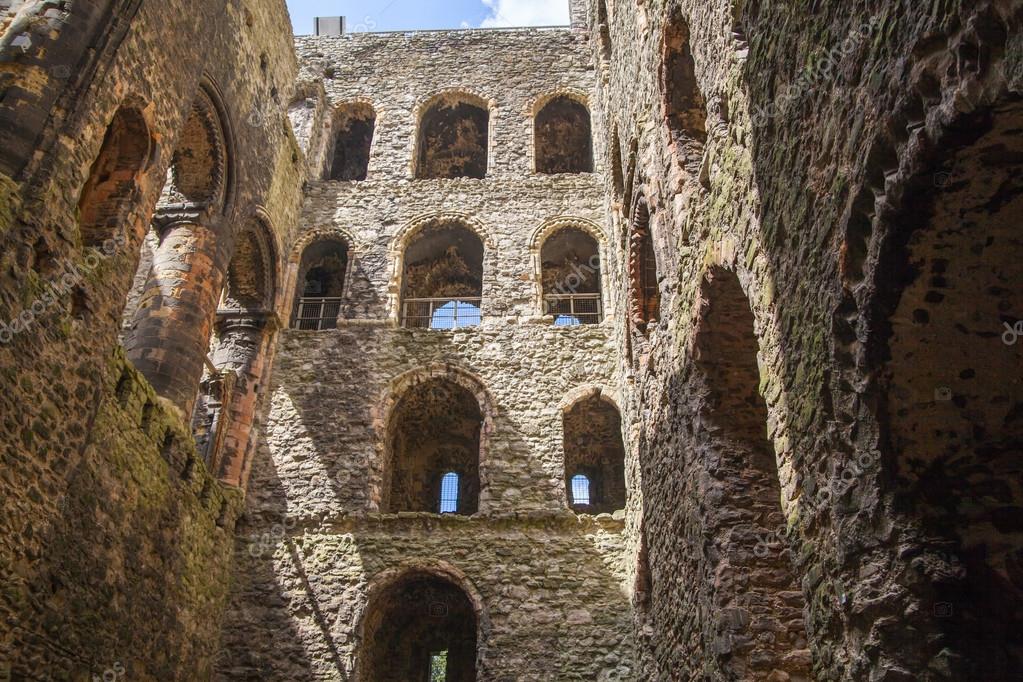 Rochester Castle 12th-century. Inside view of castle's ruined palace ...