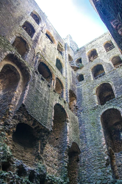 Rochester Castle 12th-century. Inside view of castle's ruined palace ...