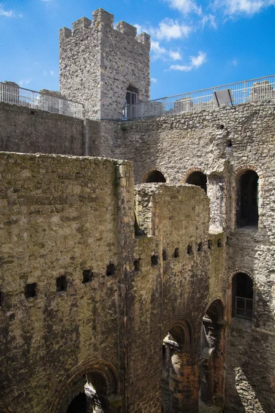 Rochester Castle 12th-century. Inside view of castle's ruined palace ...