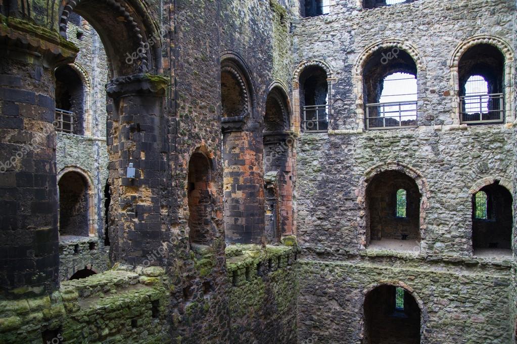 Rochester Castle 12th-century. Inside view of castle's ruined palace ...