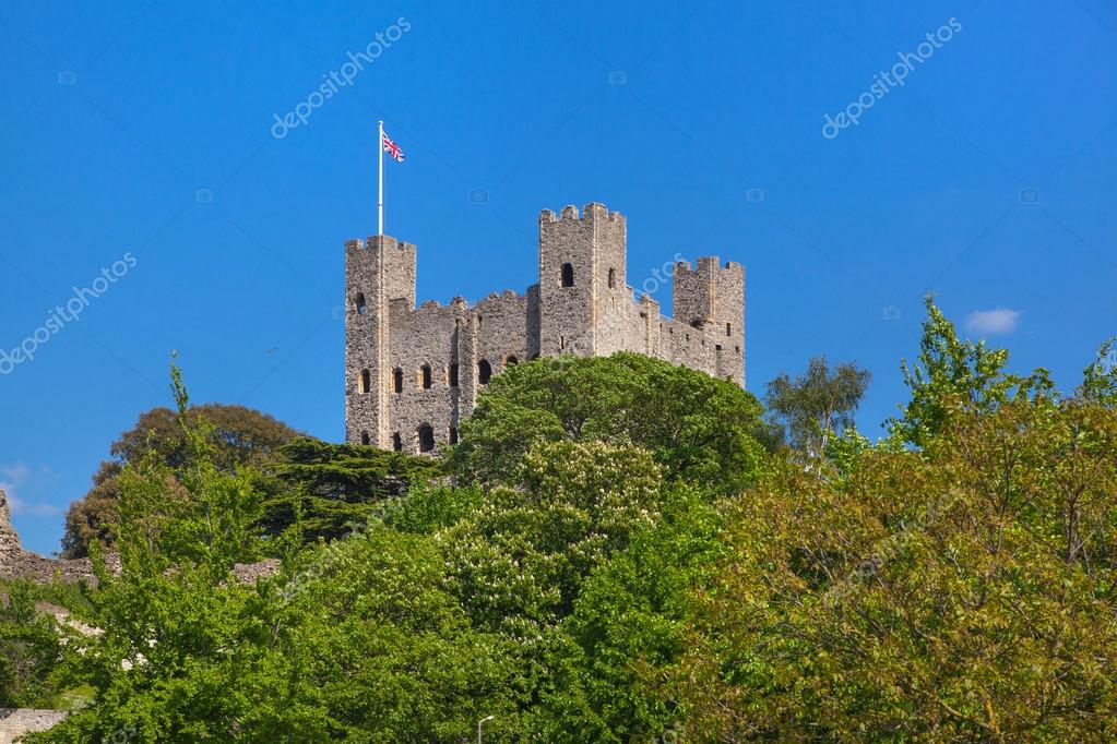 Rochester Castle 12th-century. Inside view of castle's ruined palace ...