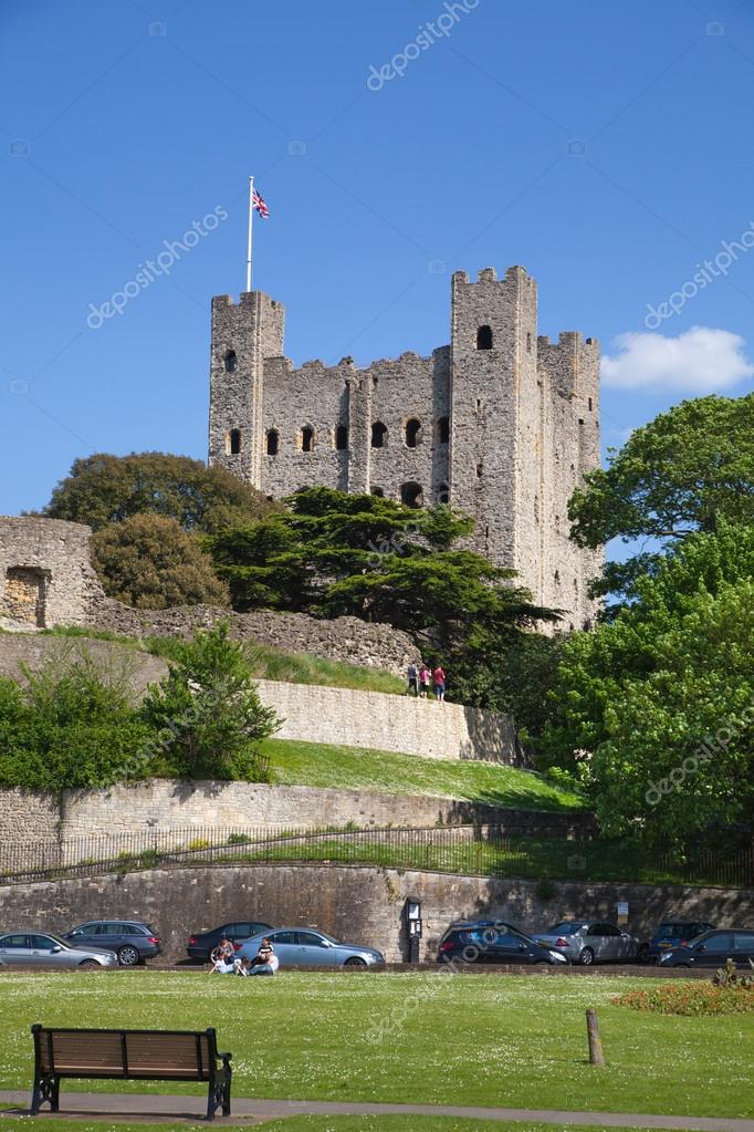 Rochester Castle 12th-century. Inside view of castle's ruined palace ...