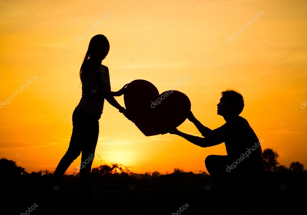 Silueta De Amor De Hombre Y Mujer Hombre Y Mujer En Amor Silueta De