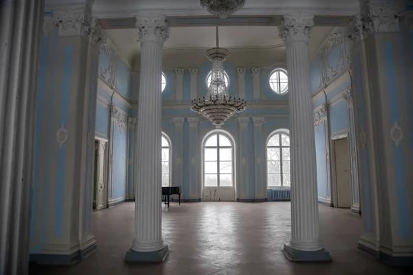 Beautiful Hall Chandelier Windows Old Abandoned Manor House Ancient ...