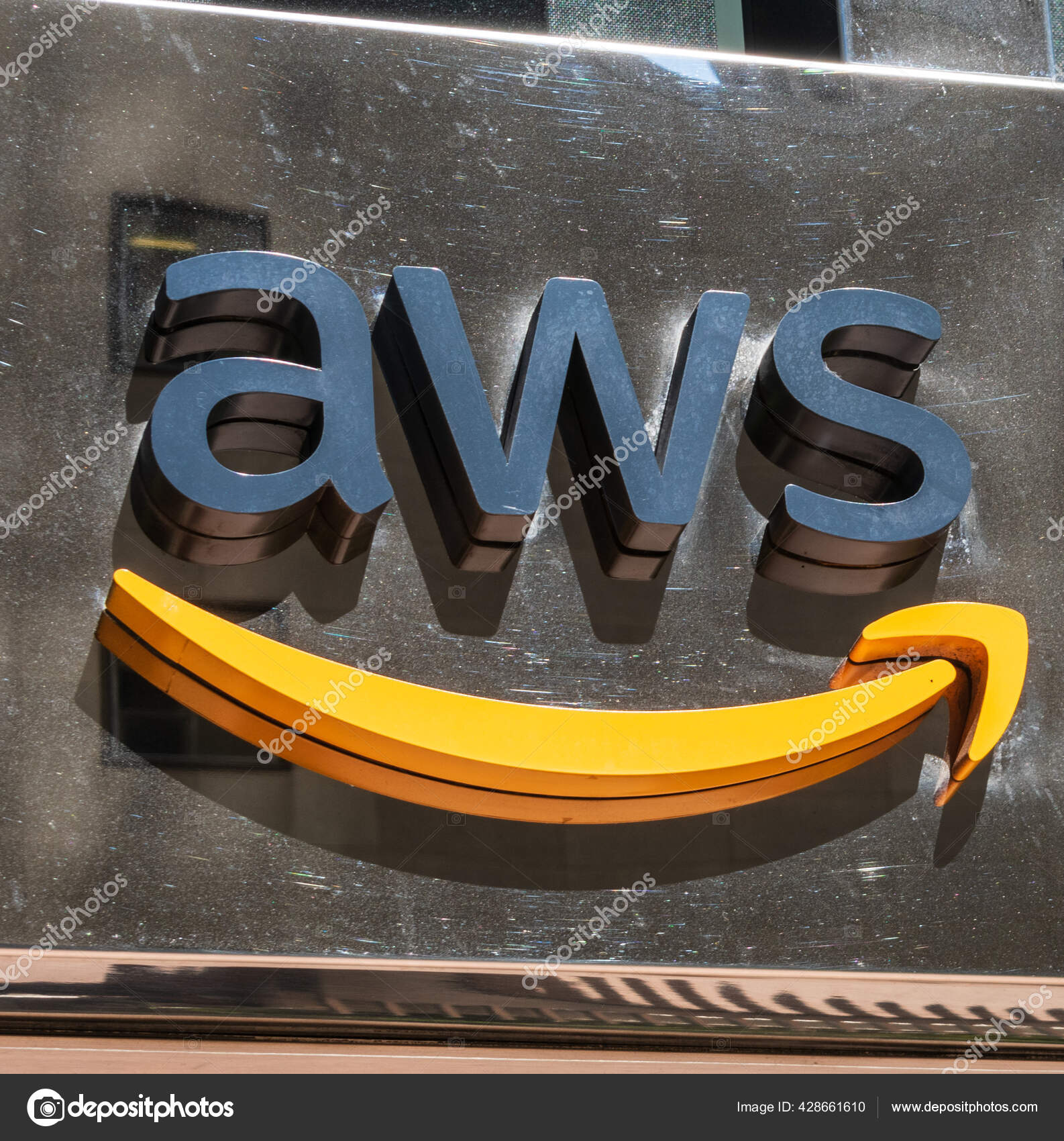 Aws Sign Facade Amazon Office Aws Customers Startups Developers ...