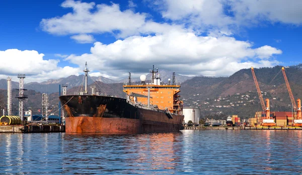 Convenio carga y descarga asturias Stock Photos, Royalty Free Convenio ...