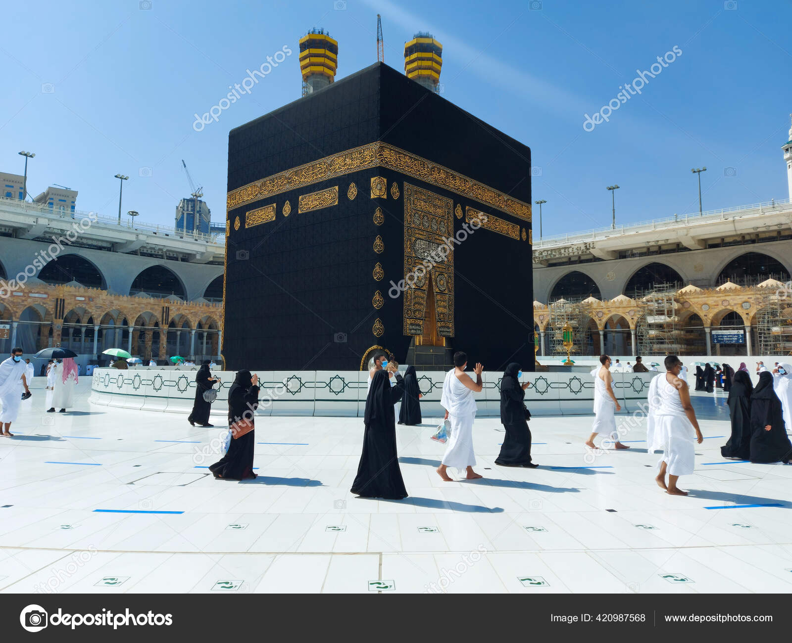 Mecca Saudi Arabia October 2020 Pilgrims Circle Kaaba Grand Mosque ...