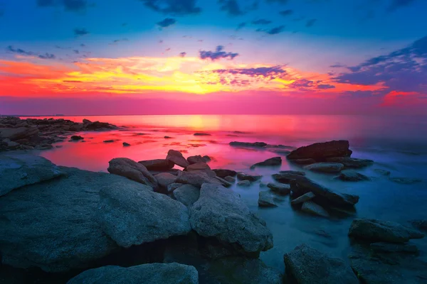 Beach rock sunset Stock Photos, Royalty Free Beach rock sunset Images ...