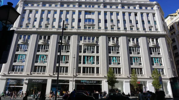 Perfumerías primor gran vía fotos de stock, imágenes de Perfumerías ...