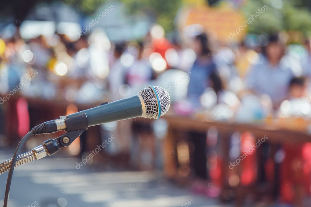 Microphone on school scene Stock Photo by ©PhanuwatNandee 66585091