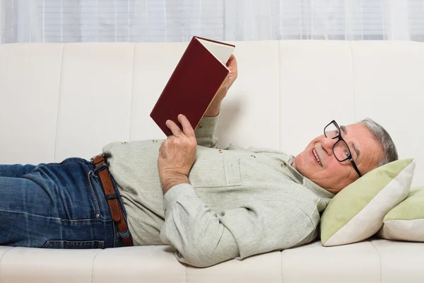 Old man reading Stock Photos, Royalty Free Old man reading Images ...