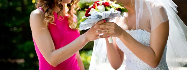 Bride kissing bridesmaid Stock Photos, Royalty Free Bride kissing ...