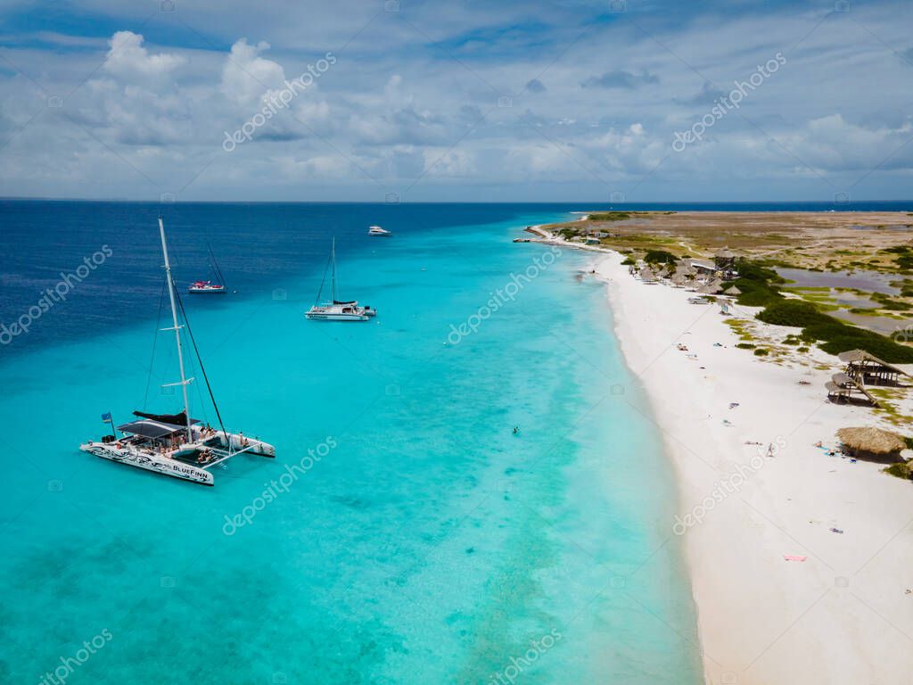 Pequeña isla de Curazao famosa por excursiones de un día y excursiones ...