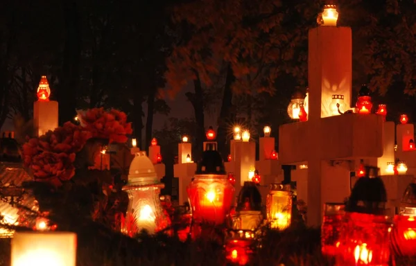 Candles burning at a cemetery Stock Photo by ©halina_photo 3944610
