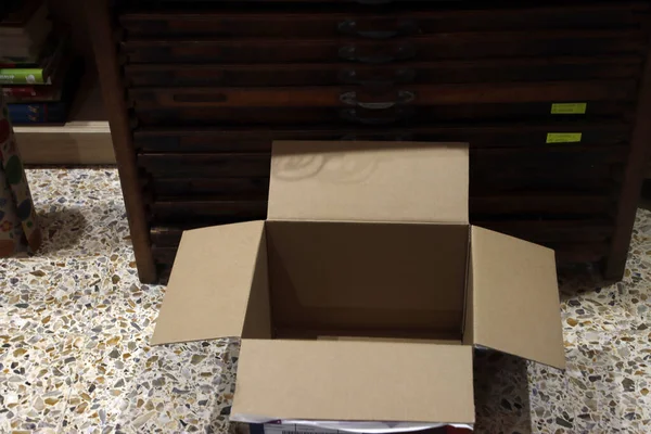 Unpacking a box Stock Photos, Royalty Free Unpacking a box Images ...