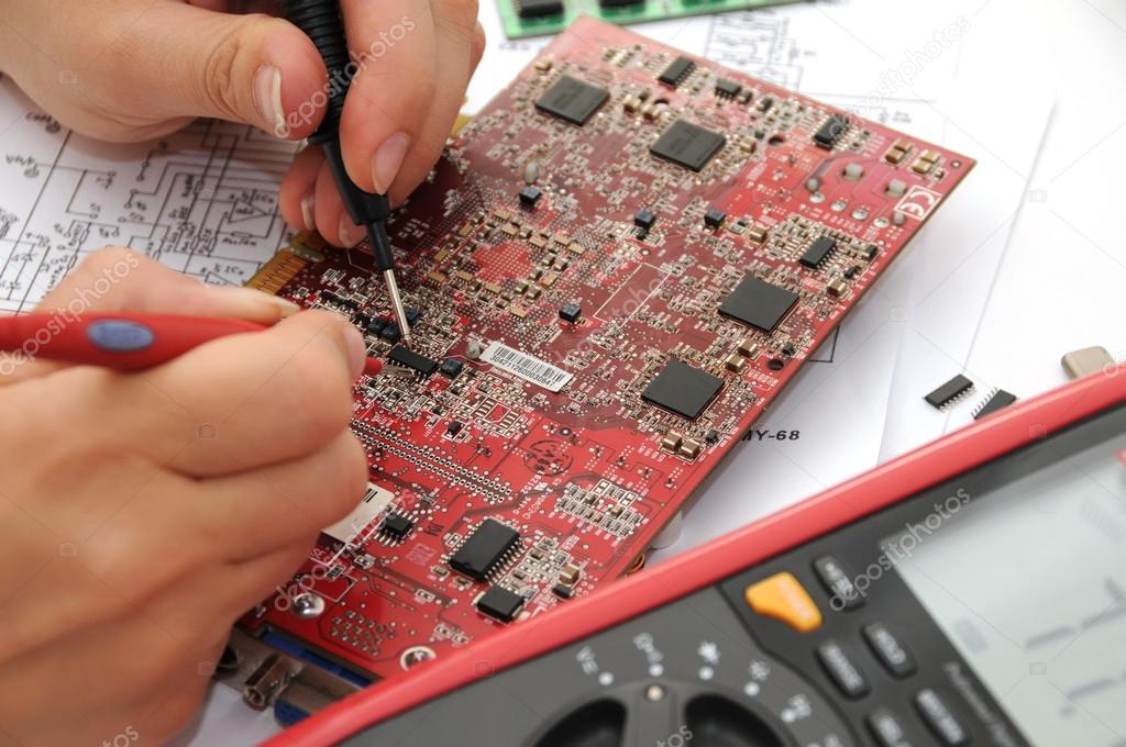 Electronic technician and electronic repair — Stock Photo ... Electronic technician and electronic repair — Stock Photo ...