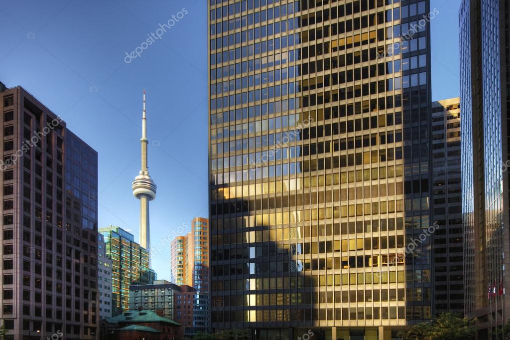 Toronto skyscrapers with CN tower in background — Stock Editorial Photo ...