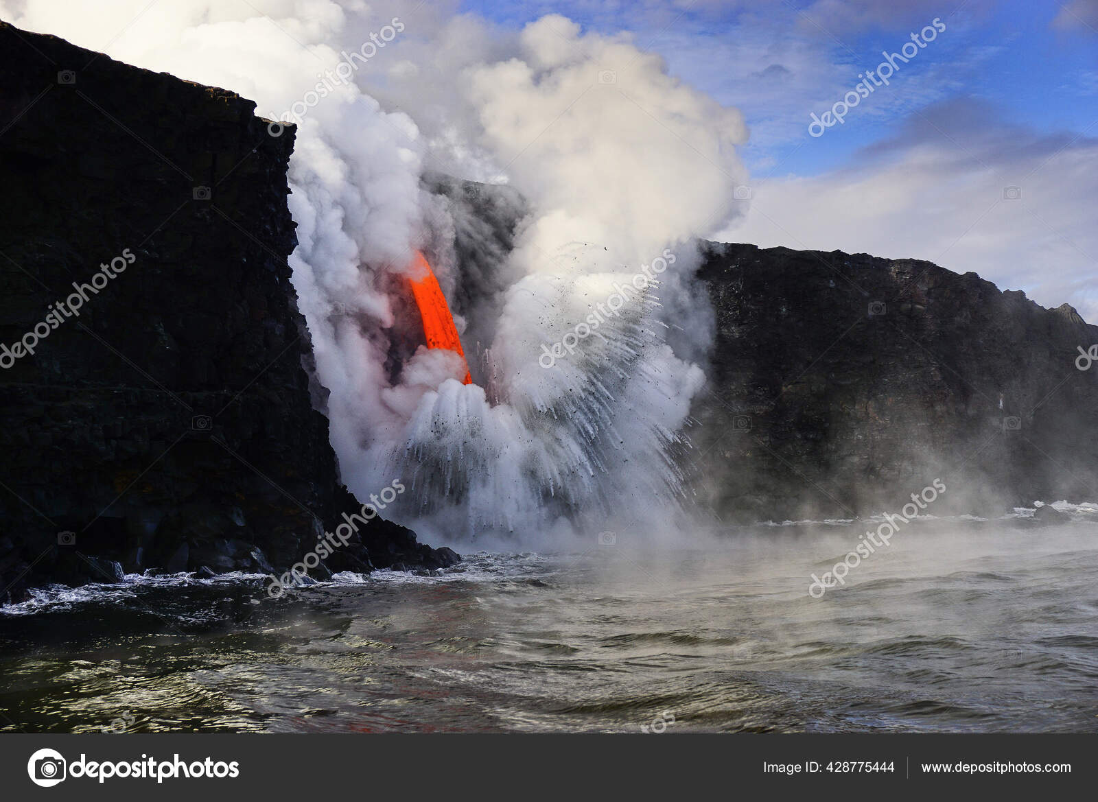 Lava Flowing Ocean Cliff Big Island Hawaii — Stock Photo © Iva.vanurova ...