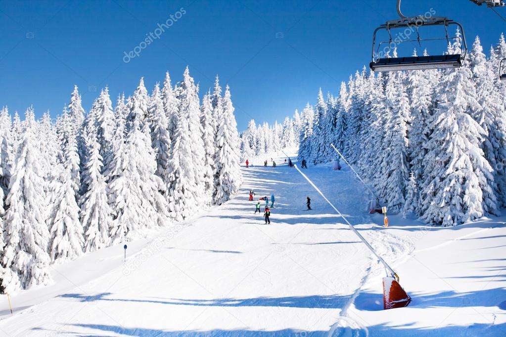 Ski resort Kopaonik, Serbia, ski lift, slope, people skiing – Stock ... Ski resort Kopaonik, Serbia, ski lift, slope, people skiing – Stock ...