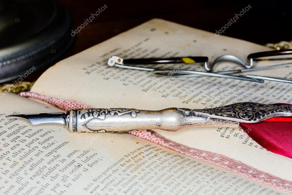 Ancient Fountain Pen Stock Photo by ©osmar01 95148558