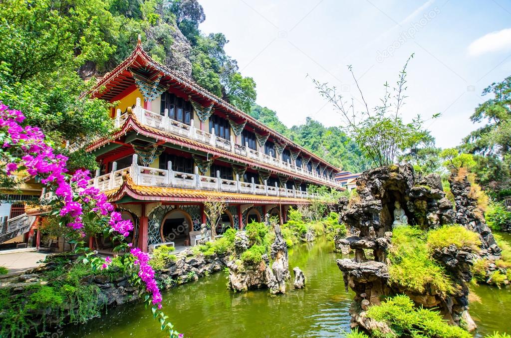 Sam Poh Tong Temple which is located at Gunung Rapat in the south of ...