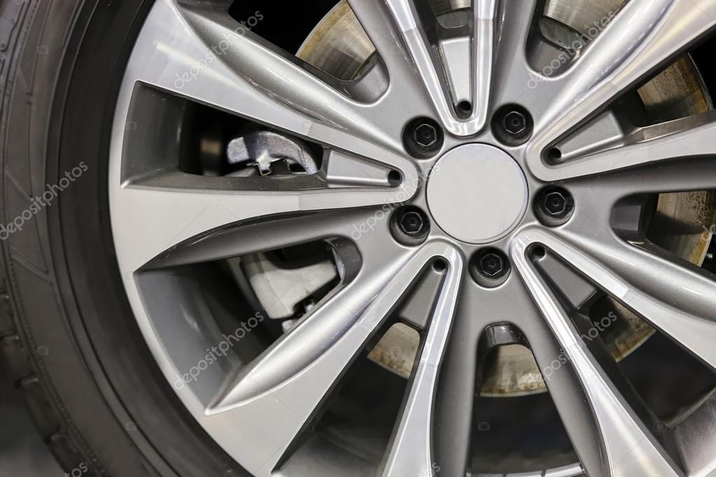 Types of wheels for cars — Stock Photo © VladimirNenezic #111758328