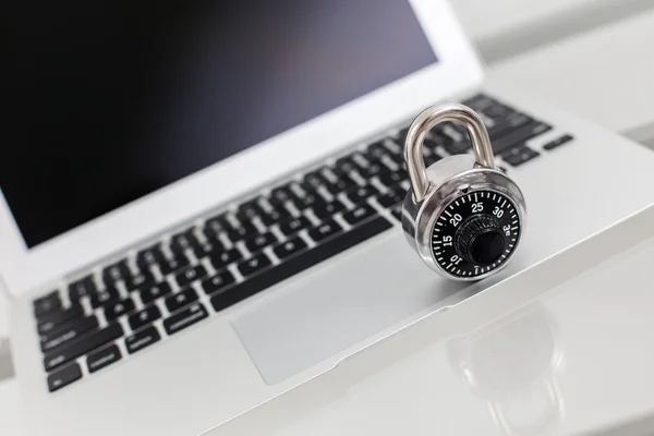 Computer log in Stock Photos, Royalty Free Computer log in Images ...