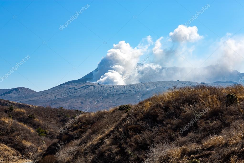 El Monte Aso es el volcán activo más grande de Japón 2024