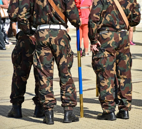 Soldiers in uniform Stock Photos, Royalty Free Soldiers in uniform ...