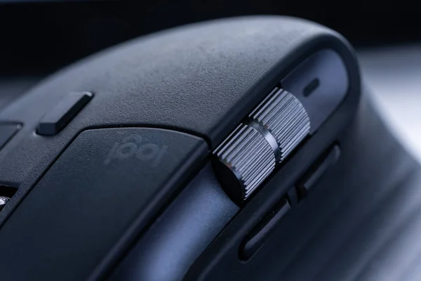 Logitech Master Wireless Mouse – Stock Editorial Photo © fadhli.adnan19 ...