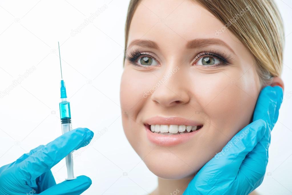 Professional cosmetologist making beauty injections — Stock Photo ...