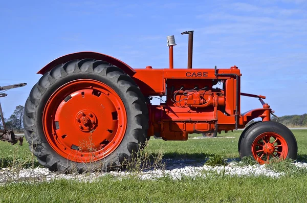 66 Restored orange tractor Stock Photos, Restored orange tractor Images ...