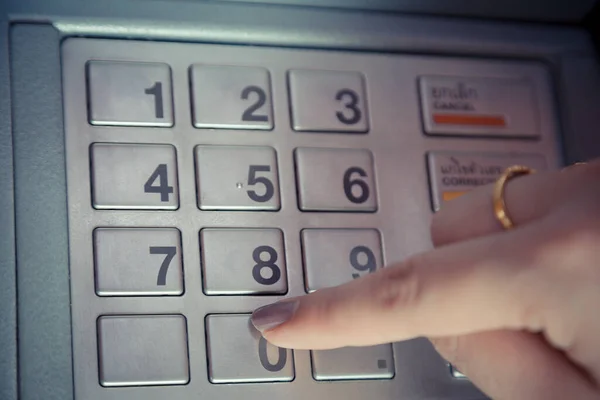 Código del pin fotos de stock, imágenes de Código del pin sin royalties ...